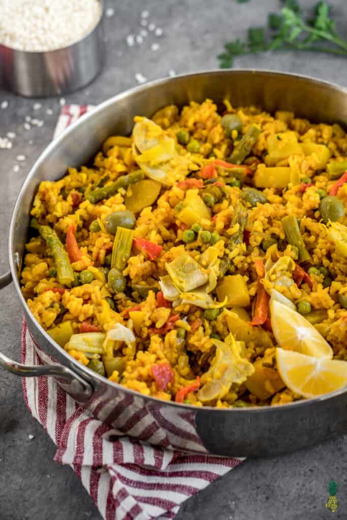 20 Vegan Paella Recipes That Are Bursting With Flavor!