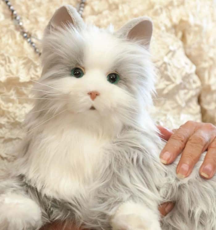 Alzheimer’s: Top 3 Ways Robo-Pets Lend Comfort - The Kindest Way
